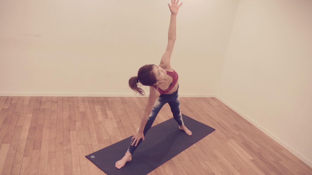 MARI Yoga | ヨガインストラクター MARI official site